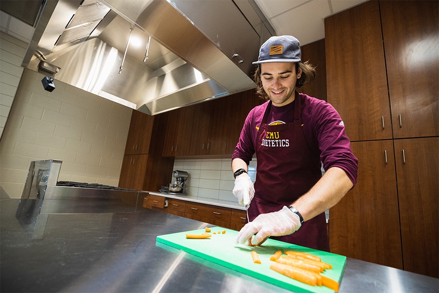 Dietetics | Major | Central Michigan University
