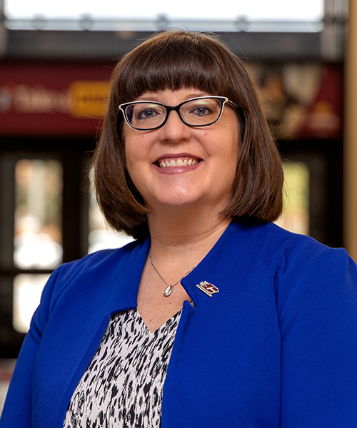 Bennett selected as associate dean of the College of Business ...